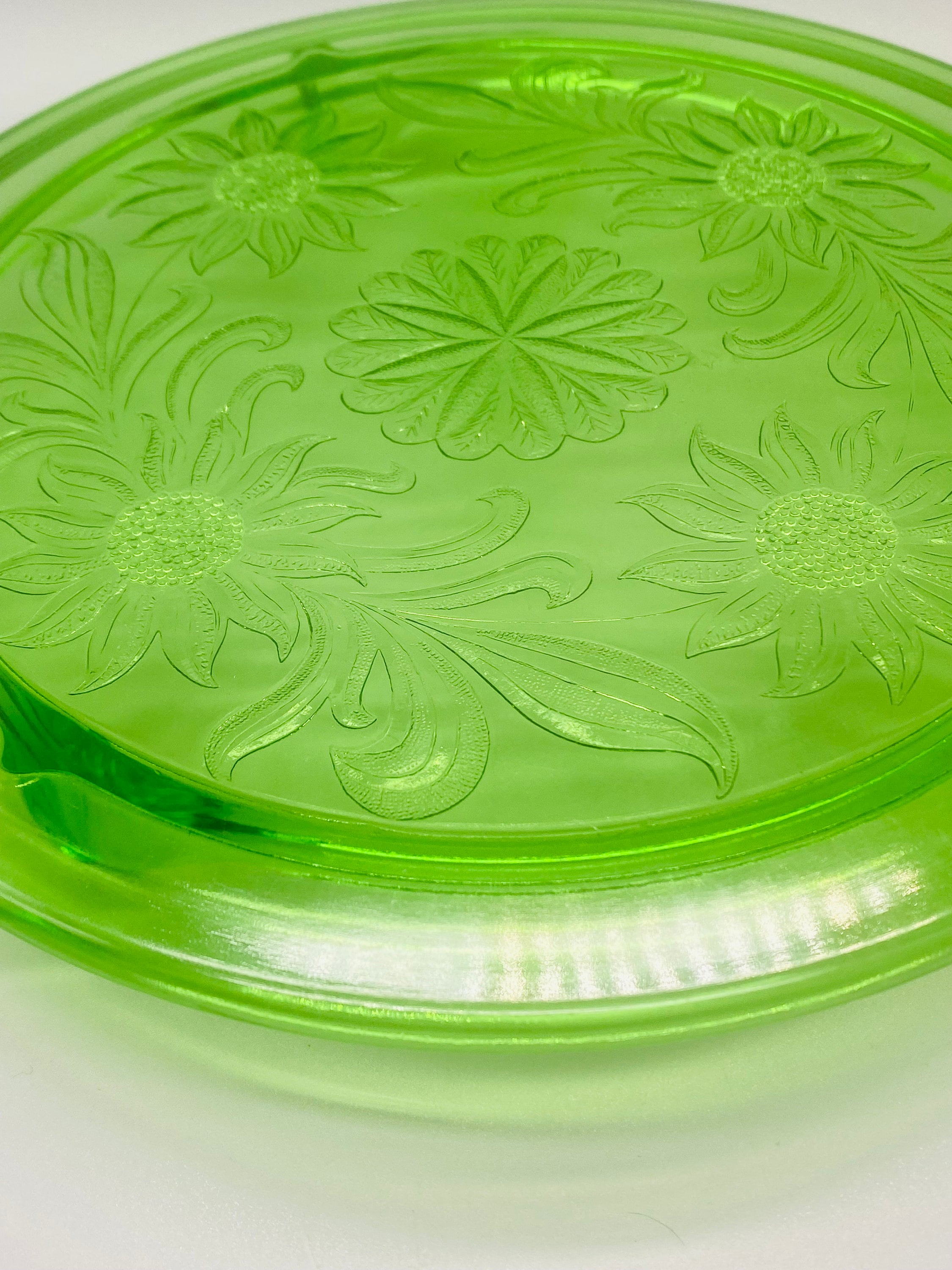 Jeanette Uranium Green Depression Glass Footed Cake Plate W/ Sunflower ...
