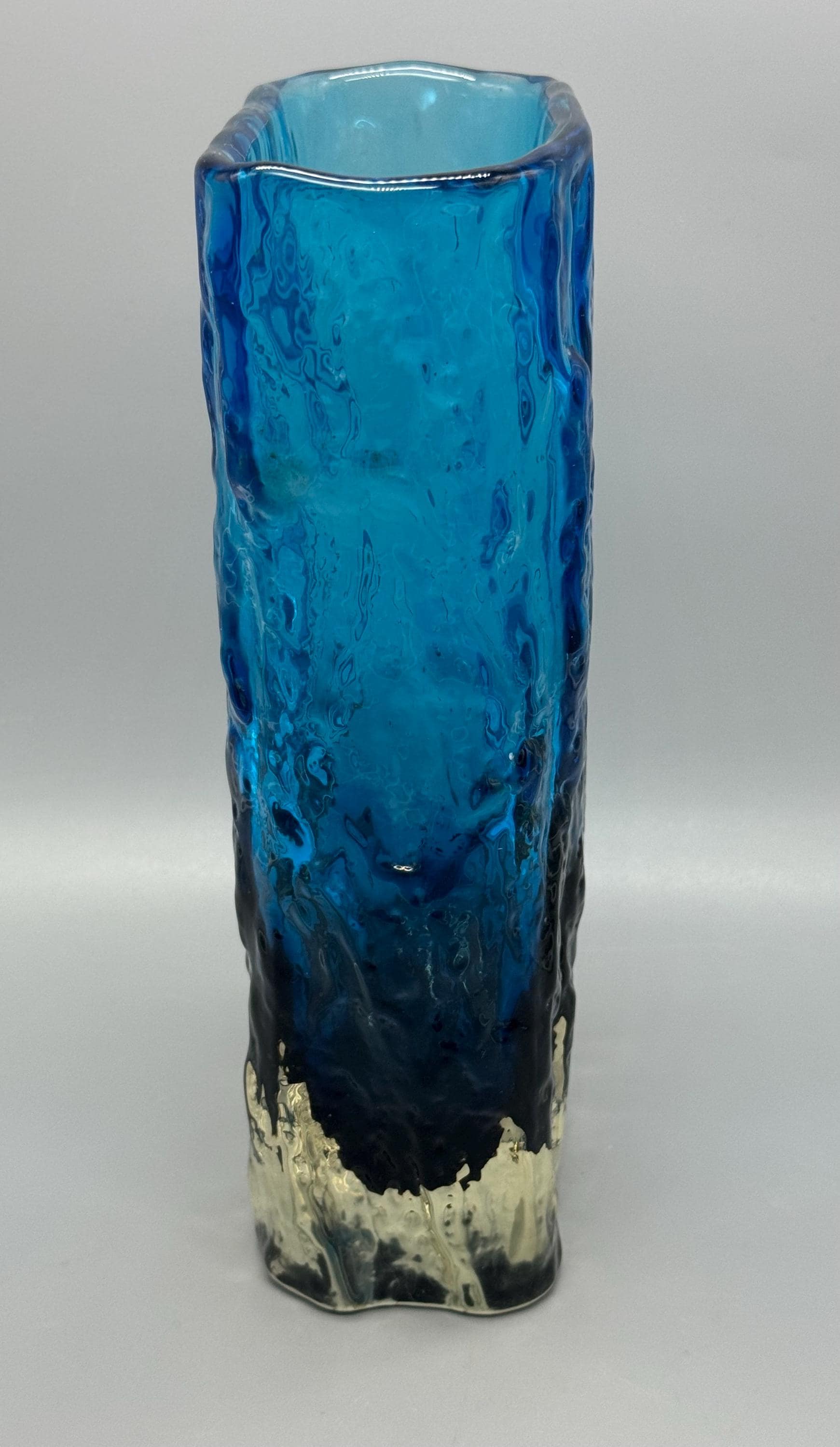 Shoei Japan - 1970s Molded Blown Glass Bark Textured Vase 8 1/4” - Etsy