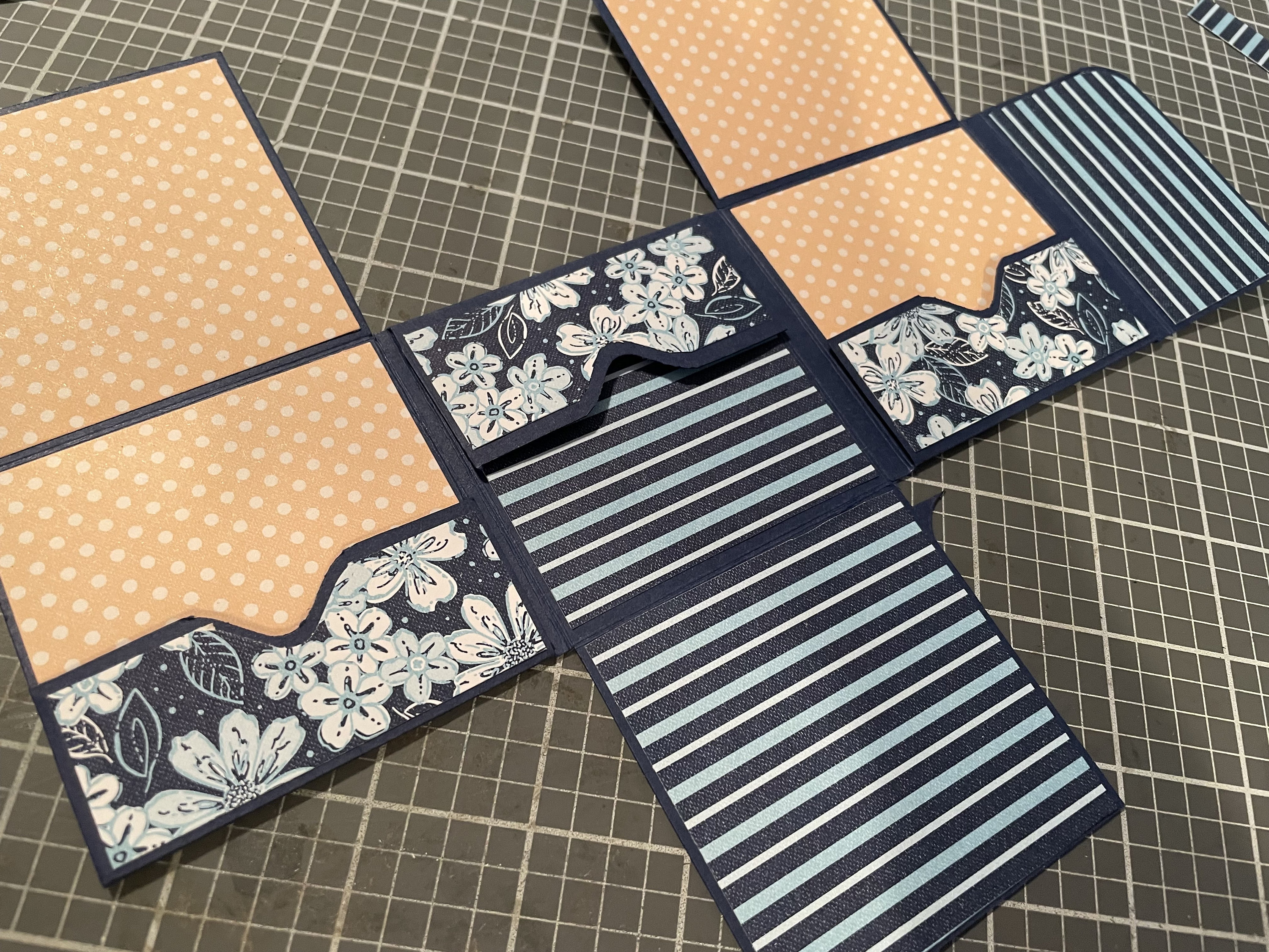 Tutorial Matchbook-style Mini Photo Album, Detailed Instructions ...