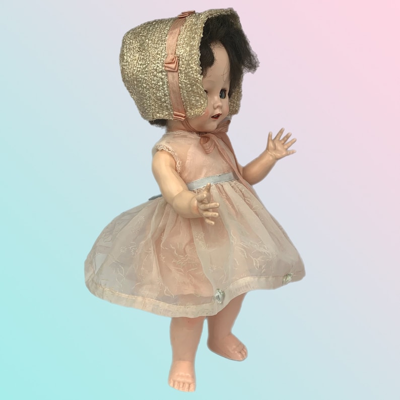Pedigree 1950s Vintage Flirty Eye Doll Beige Pink Original Outfit And