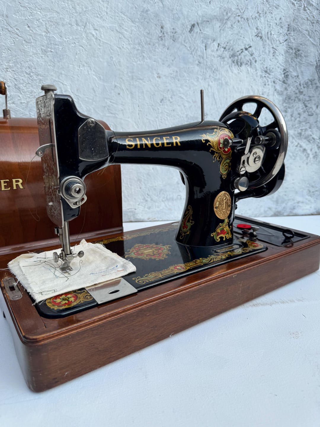 Singer Sewing Machine Singer 128 Home Decoration Hobby Clothes Antique ...