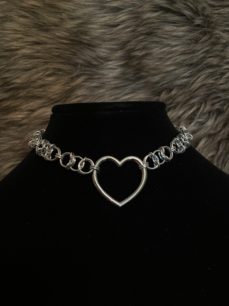 The Lovestruck Chainmail Choker Aluminum Heart O Ring - Etsy