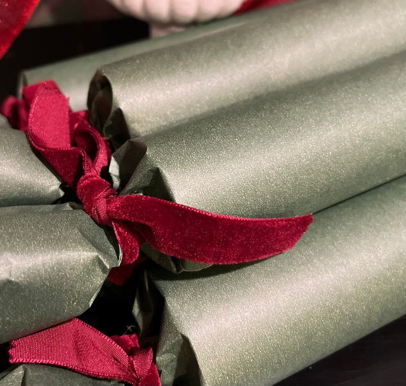 Premium Gift Christmas Crackers / New Year's Eve / Easter ...