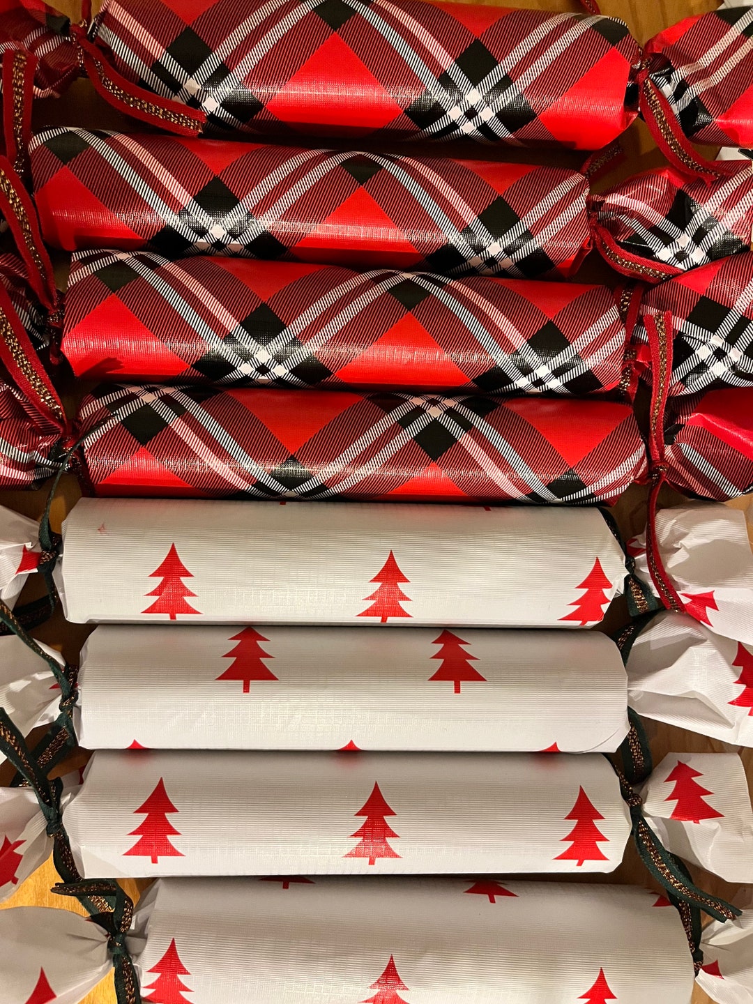 Premium Gift Christmas Crackers / New Year's Eve / Easter ...