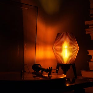 KERO - Space Age Table Lamp | Warm Amber Light | Recycled Plastic ...