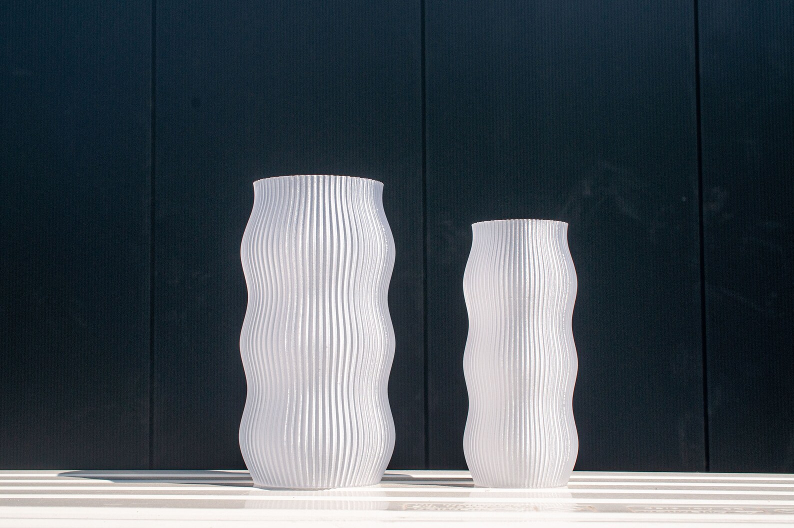 Vase Wavy Silhouette Retro Minimal Flower Vase 3d Printed - Etsy