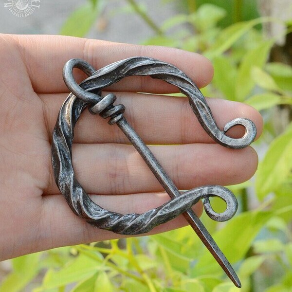 Penannular Brooch - Etsy