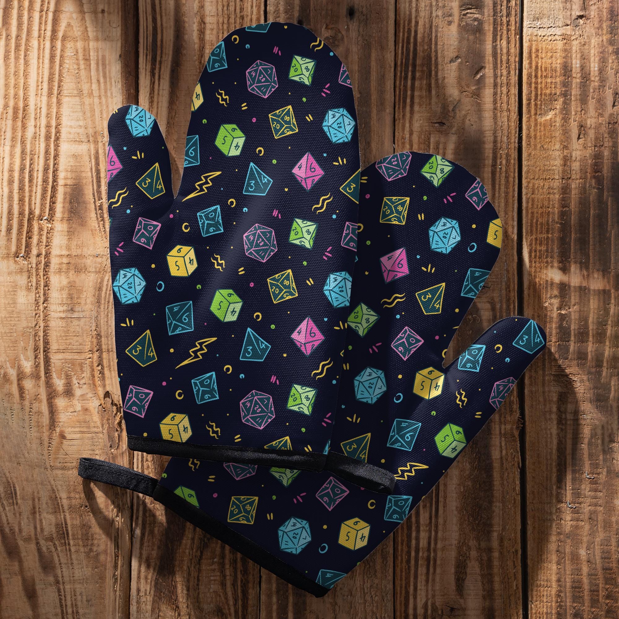 Dnd Oven Mitts & Pot Holder Set: Dungeons and Dragons Dice Kitchen ...