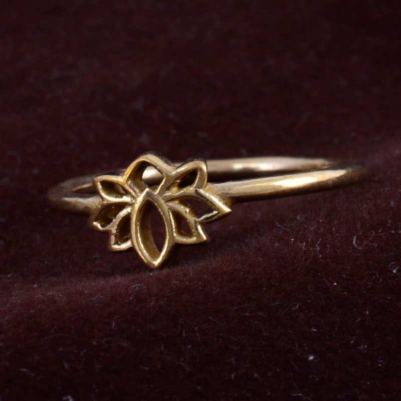 Lotus Ring - Etsy