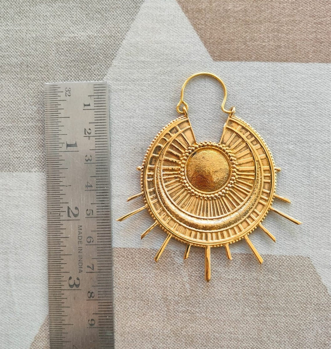 Minimalist Sun Shaped Spike Hoop Earrings - Etsy