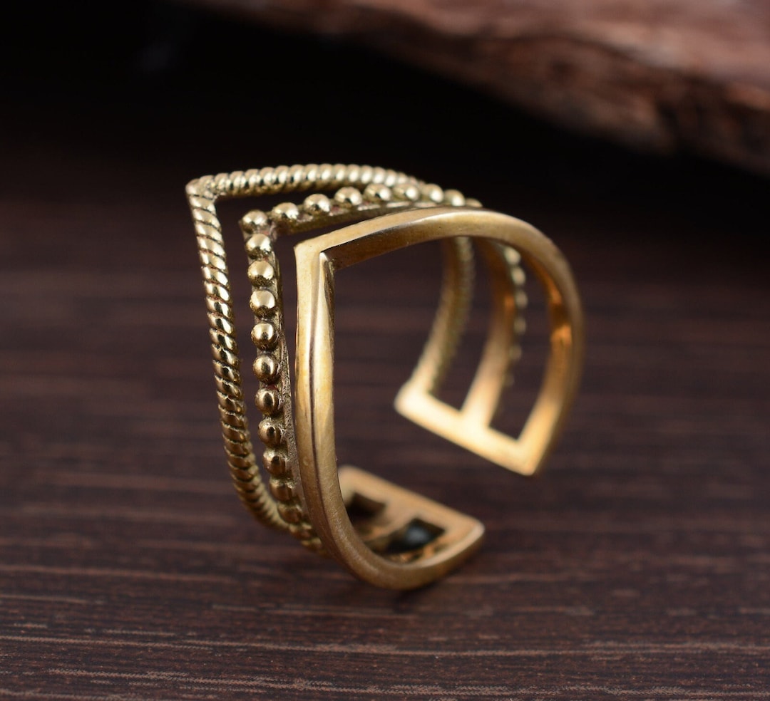 Triple Chevron Ring: Boho Crown Knuckle Ring - Etsy