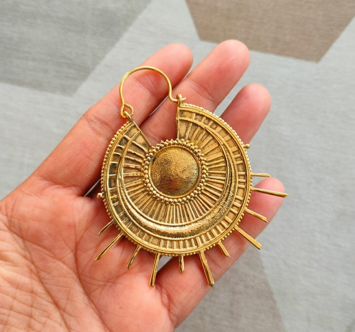 Minimalist Sun Shaped Spike Hoop Earrings - Etsy