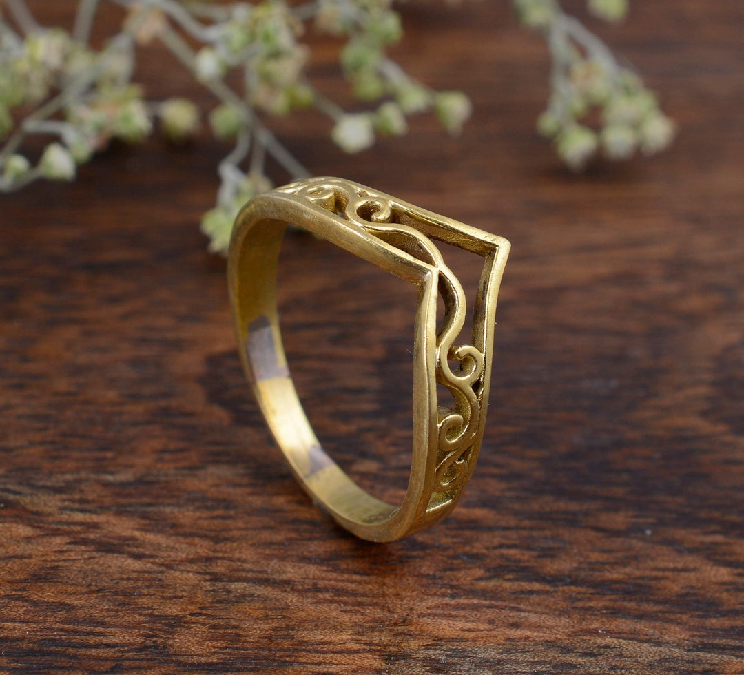 Filigree V Ring, Stacking Ring, Chevron Ring, Minimalist Ring, Wedding ...