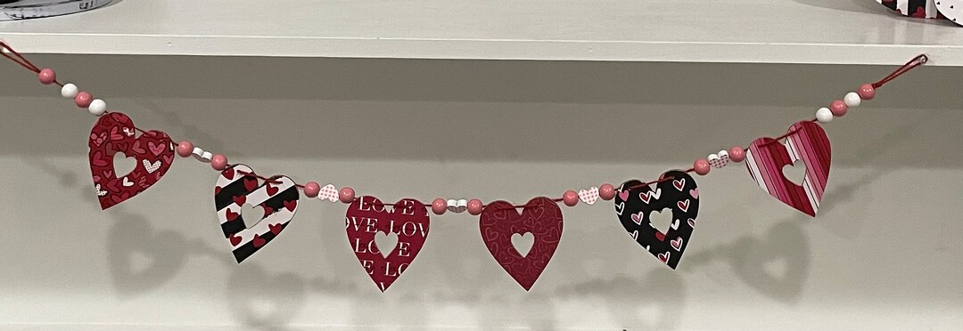 Valentine Heart Banner, Heart and Bead Hanging Banner, Valentine Mantle ...