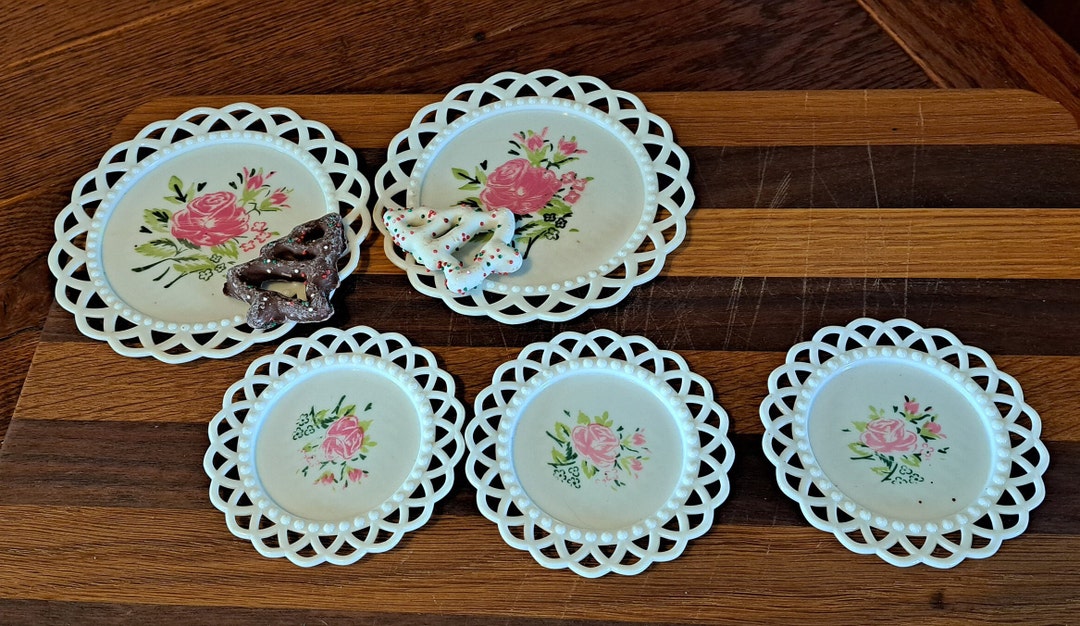 5-piece Vintage Plastic Child Tea Set Plates - Etsy