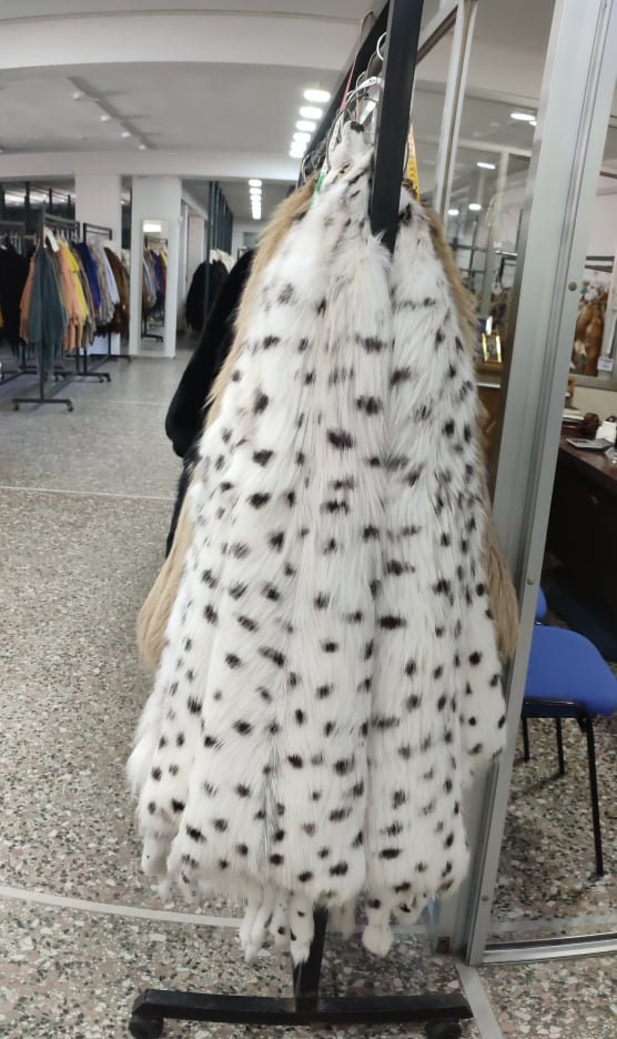 Shadow Spotted Fox Fur Skin/pelt - Etsy