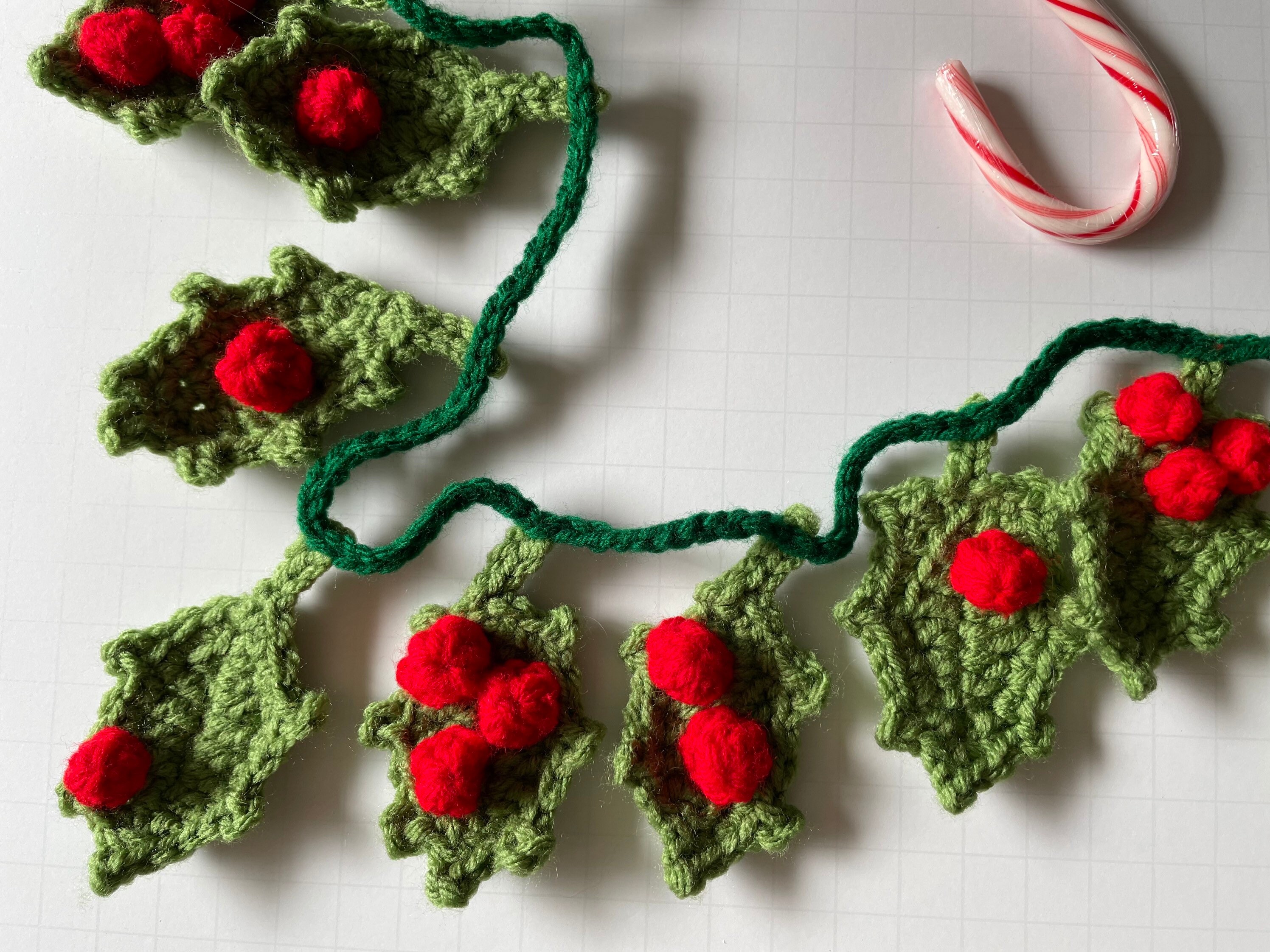 Crocheted Holly Holiday Garland - Etsy