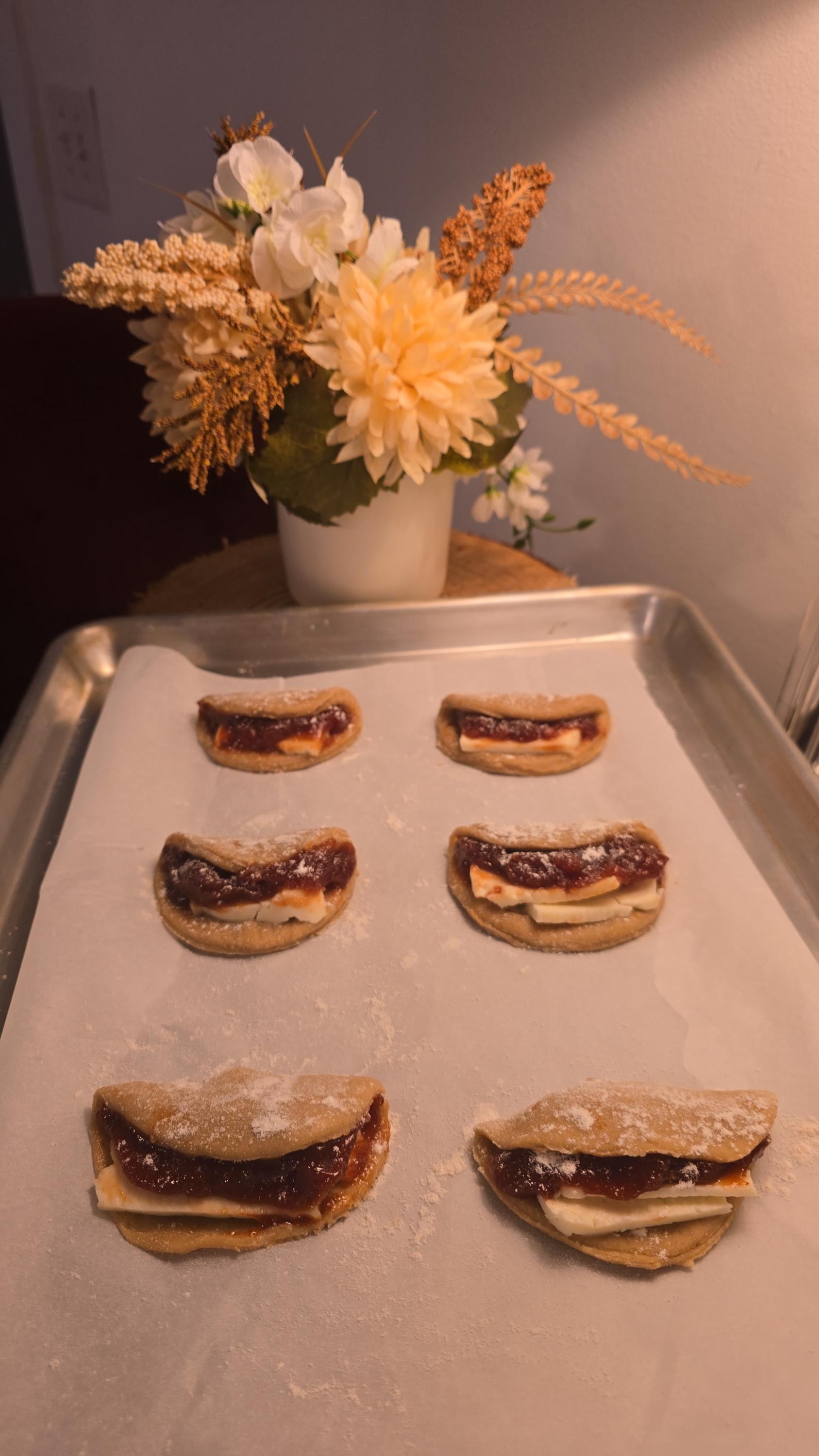 Galletas De Guayaba Y De Guayaba Con Queso Blanco (guava Cookies and ...