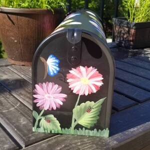 Wild & Colorful Gerber Daisies Hand Painted Mailbox - Etsy