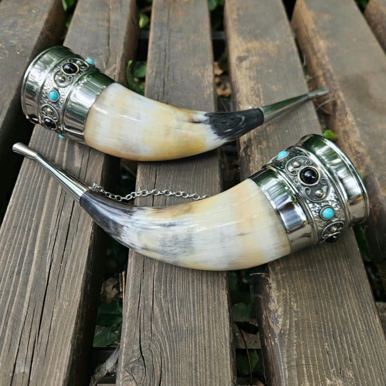 Engraved Viking Drinking Horn Set, Beech Wood Stand, Wedding Gift - Etsy