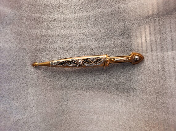 Beautiful Handmade Dagger With Golden Engraved Sheath Stalk. | Etsy