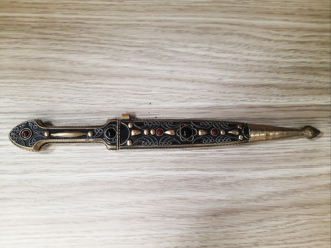 Daggers Fantasy for Womans With Ornate Medieval unshaven. - Etsy