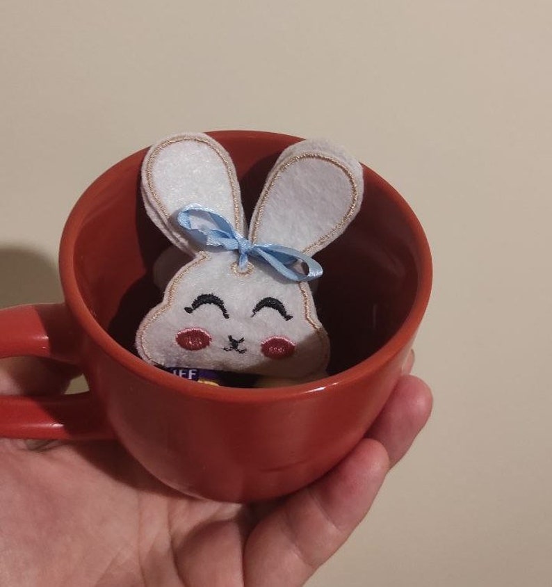 Bunny. Candy Box. Machine Embroidery Design 5 Sizes. 10 Formats - Etsy