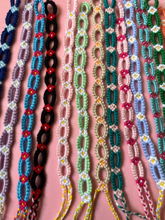 Daisy Chain Friendship Bracelet Macrame Flowers Floral Garden | atelier ...