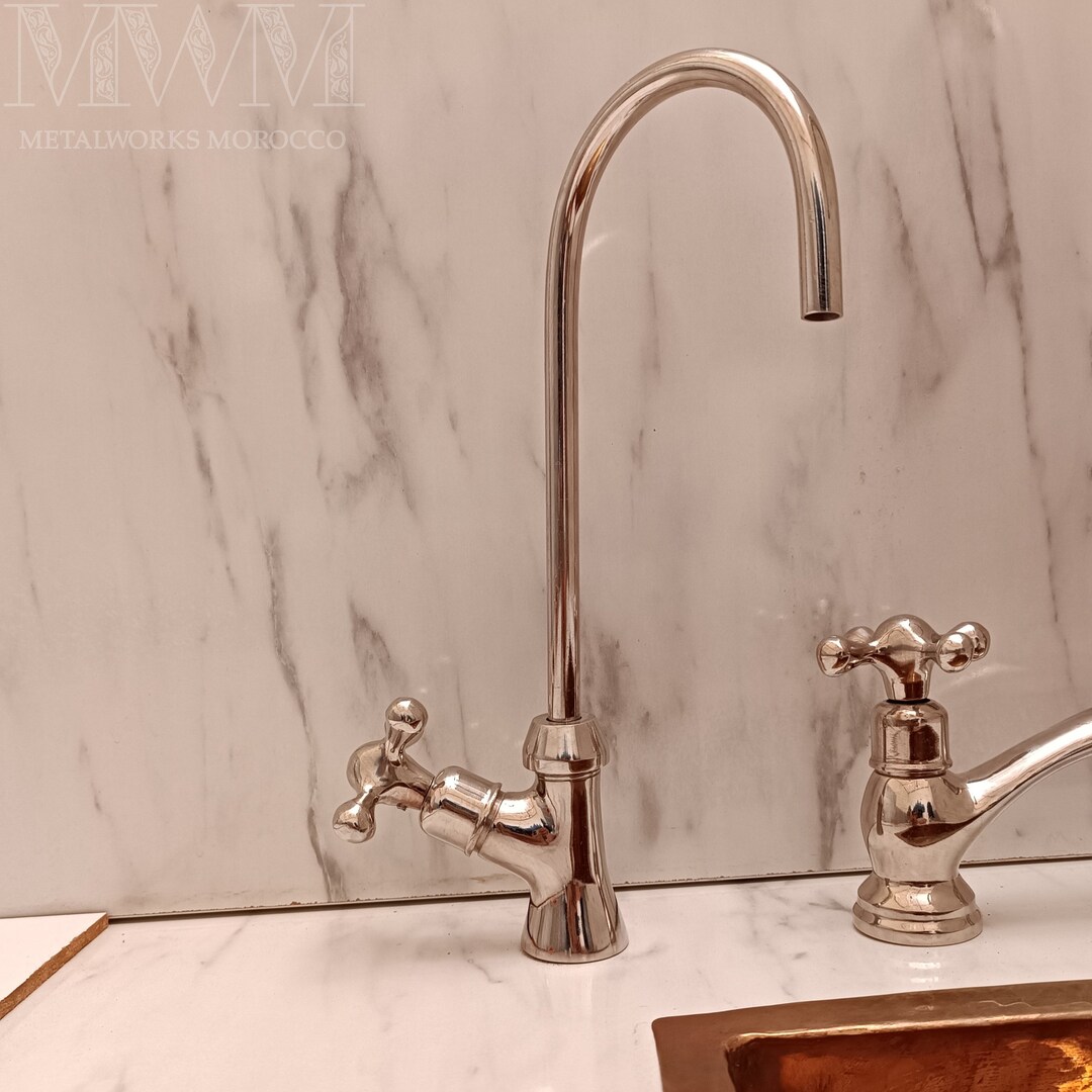 Silver Gooseneck Drinking Water Faucet - Chrome Finish and Single ...