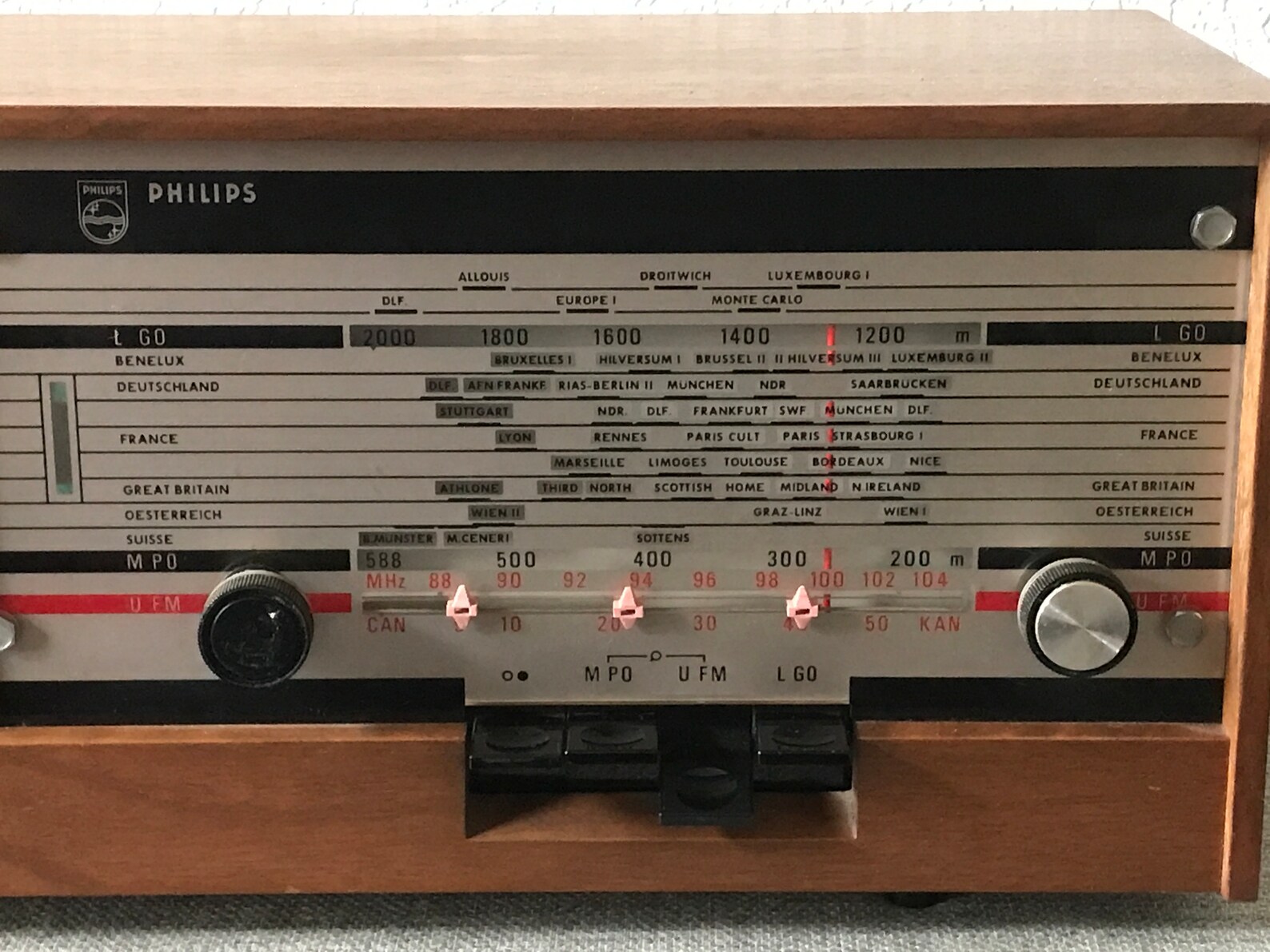 Vintage Philips Tube Radio Type 22RB371, With Wooden Frame. - Etsy