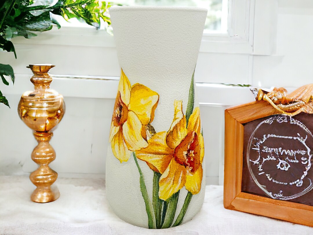 Pretty Daffodil Vase, Daffodil Flower Vase, Daffodil Decorations ...