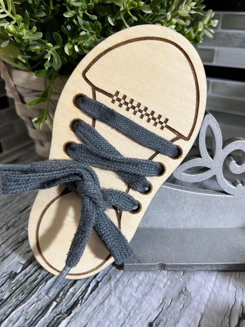 Shoe Lacing SVG & Tying Practice - Etsy