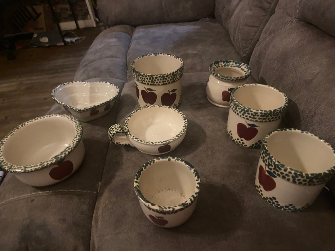 Heritage Pottery 8 Piece Pottery Apple Set With Green Trim No Chips ...