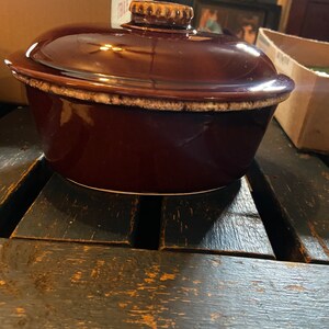 Hull H.P. & Co Oven Proof Oval Casserole Dish W/ Lid Brown Drip Pottery ...