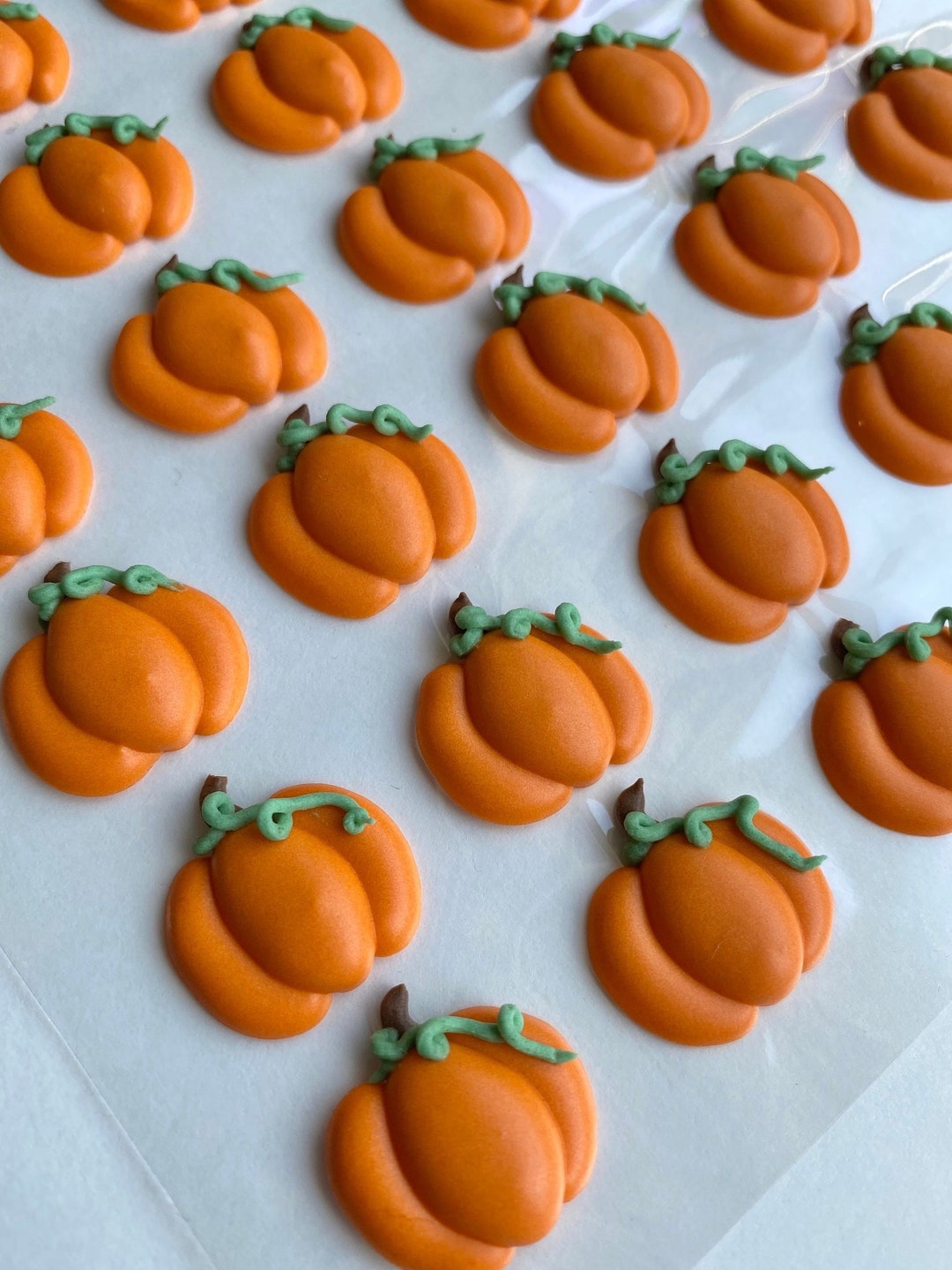 Royal Icing Pumpkins I Edible Toppers I Halloween Transfers - Etsy