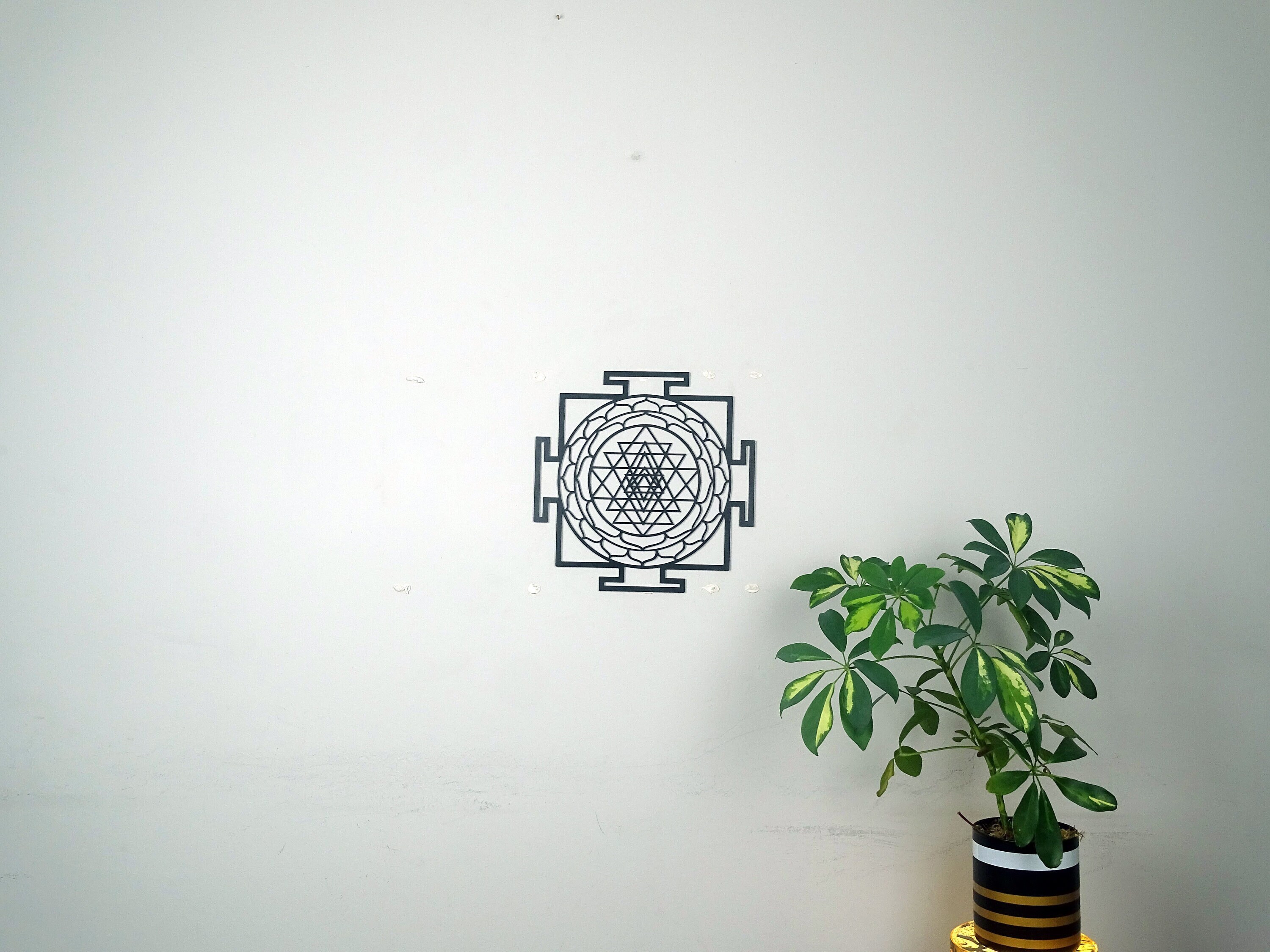 Sri Yantra Wall Decor, Sri Yantra Geometry, Yoga Wall, Meditation ...