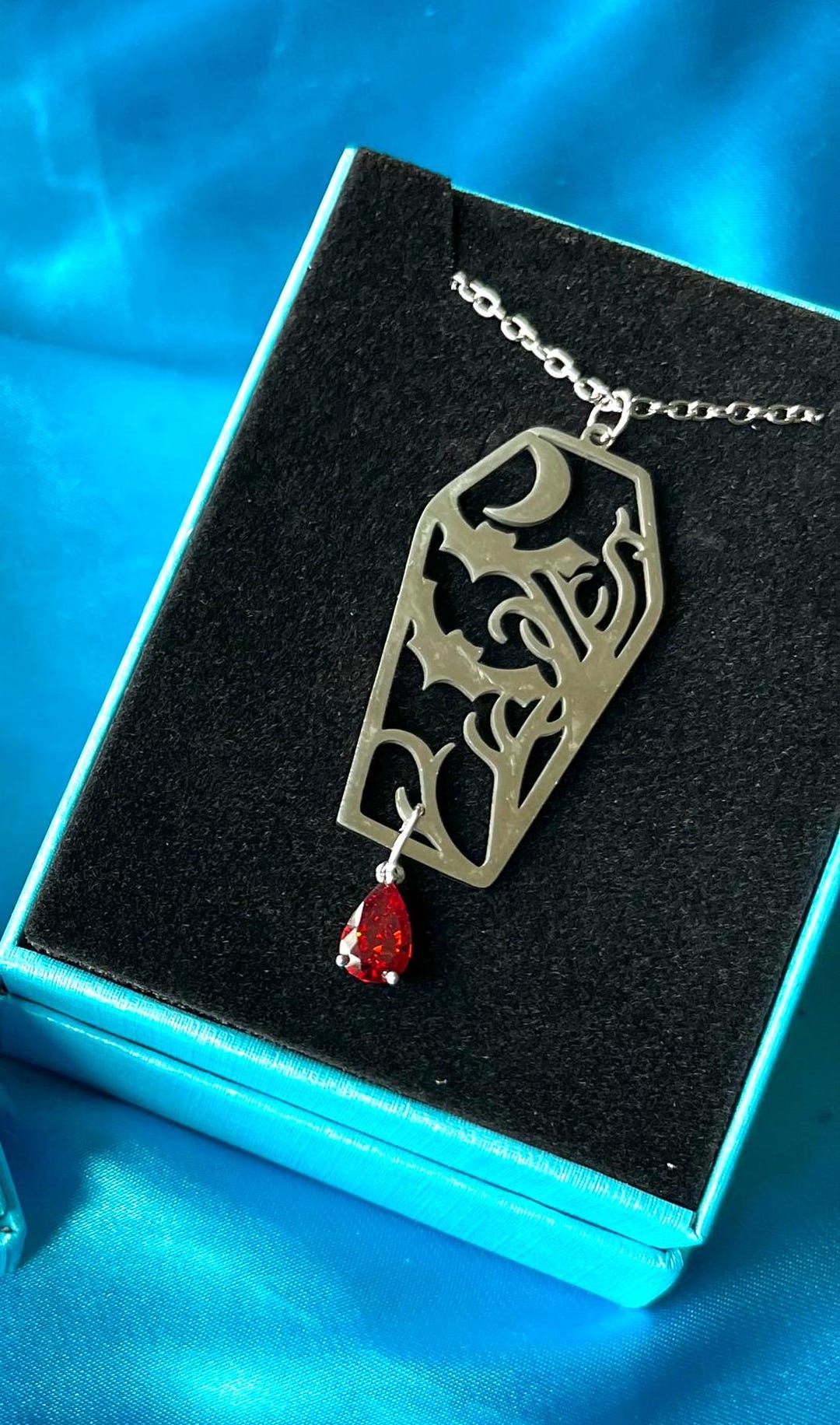 Silver Vampire’s Coffin Set | Vampire Necklace | Coffin Necklace ...