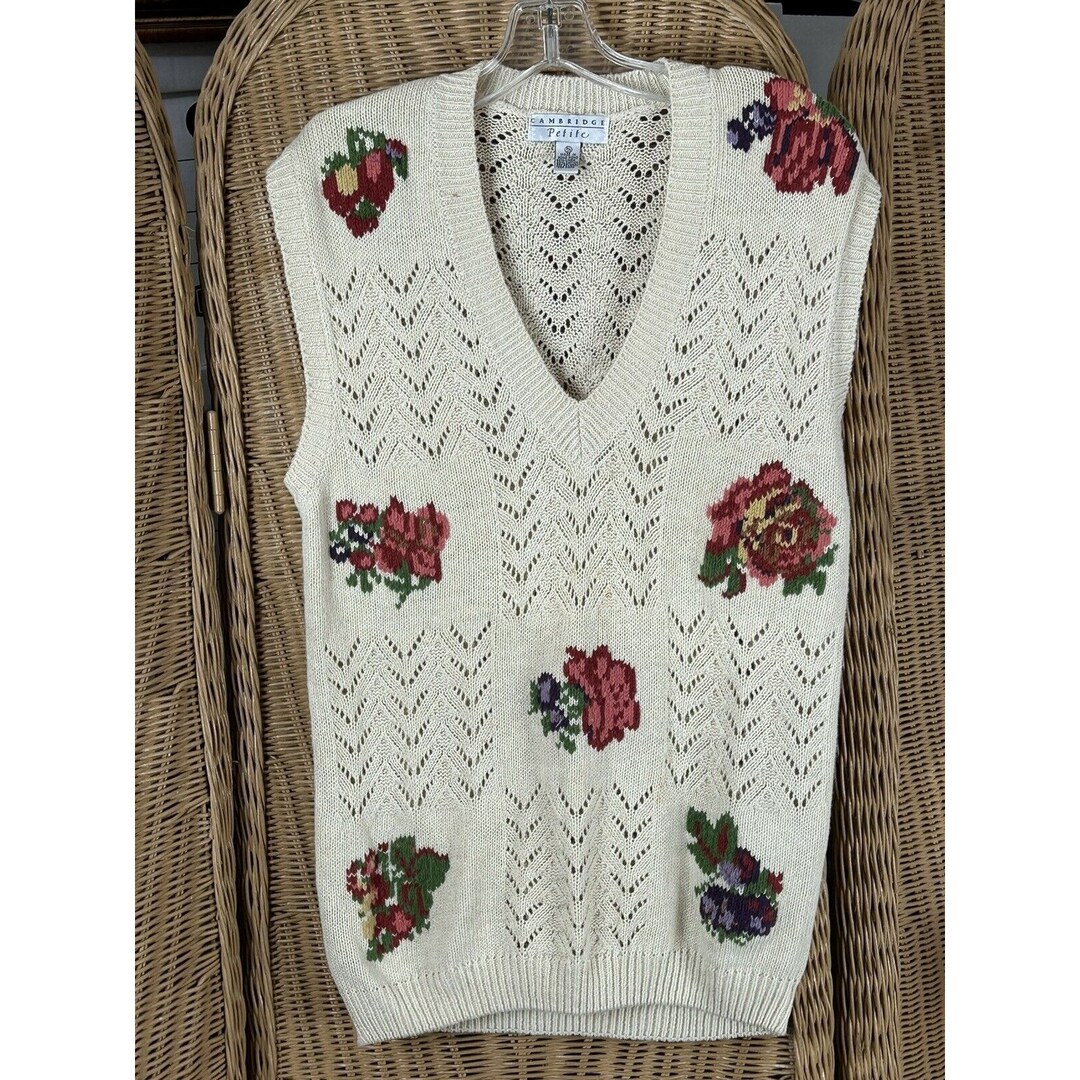 Vintage Sweater Vest Women Grandma Cottage Cambridge Petite Medium - Etsy