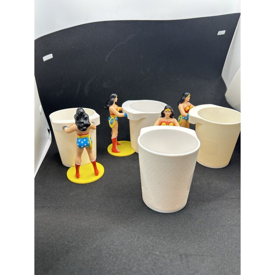 Vintage 1988 Wonder Woman Figure Cup Holder Mugs Dc Comics Set of 4 - Etsy