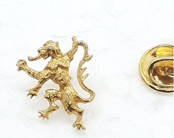 Lion Rampant Badge - Etsy