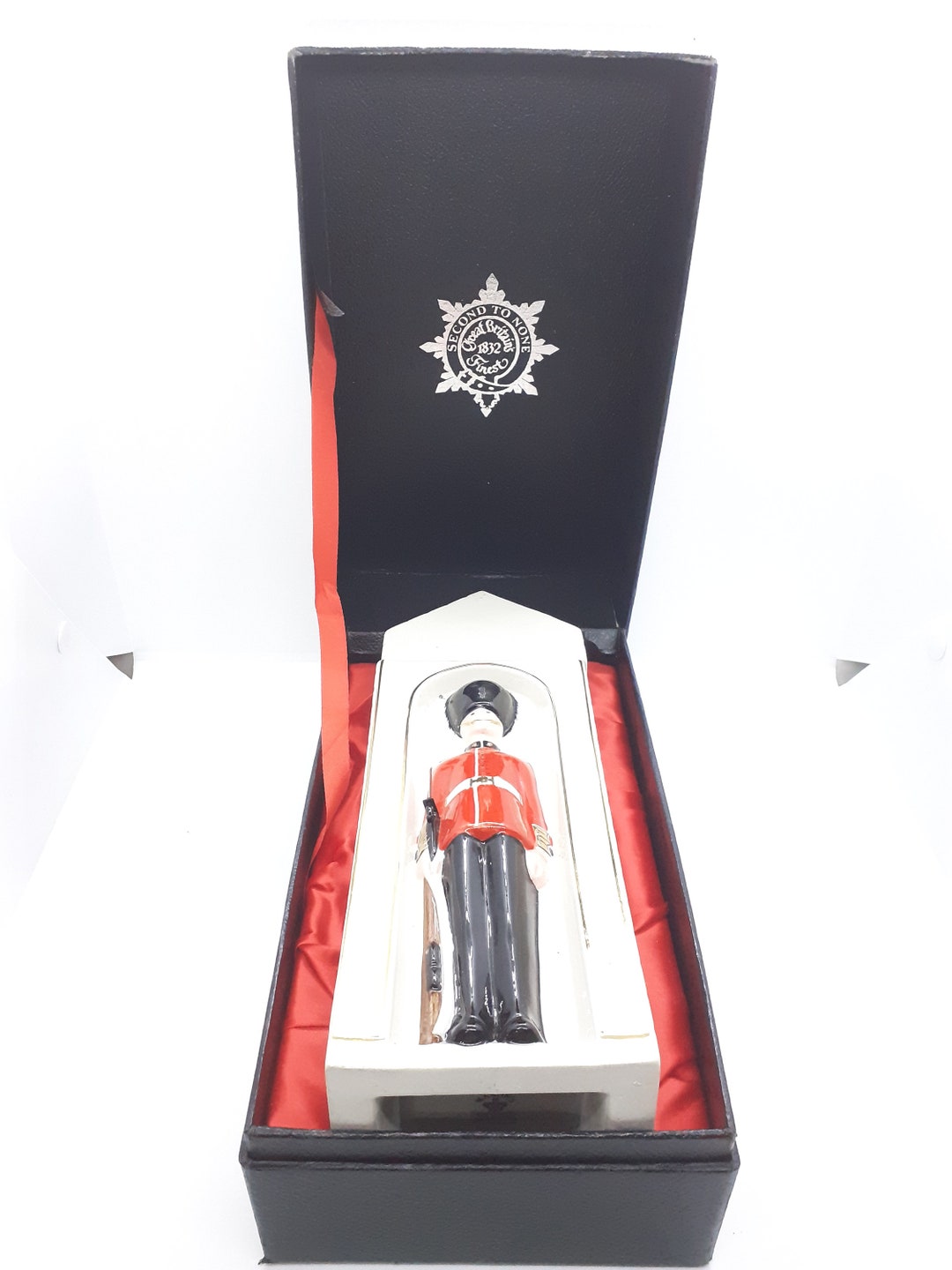 Vintage Grenadier Guards Queens Guards Mason's Ware Whiskey Decanter in ...