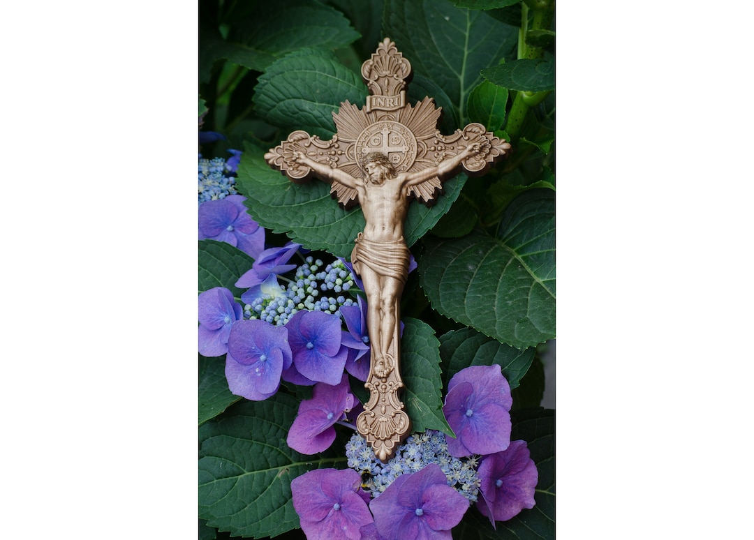 Crucifix Wood Carving丨wooden Christian Wall Crucifix丨highly Detailed 3D ...