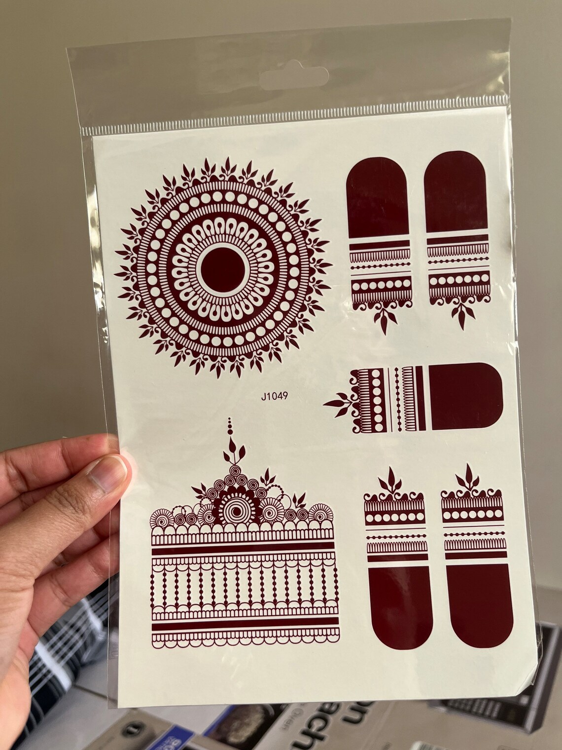 Instant Henna Tattoo Sticker Waterproof Red Fake Mehendi Sticker ...