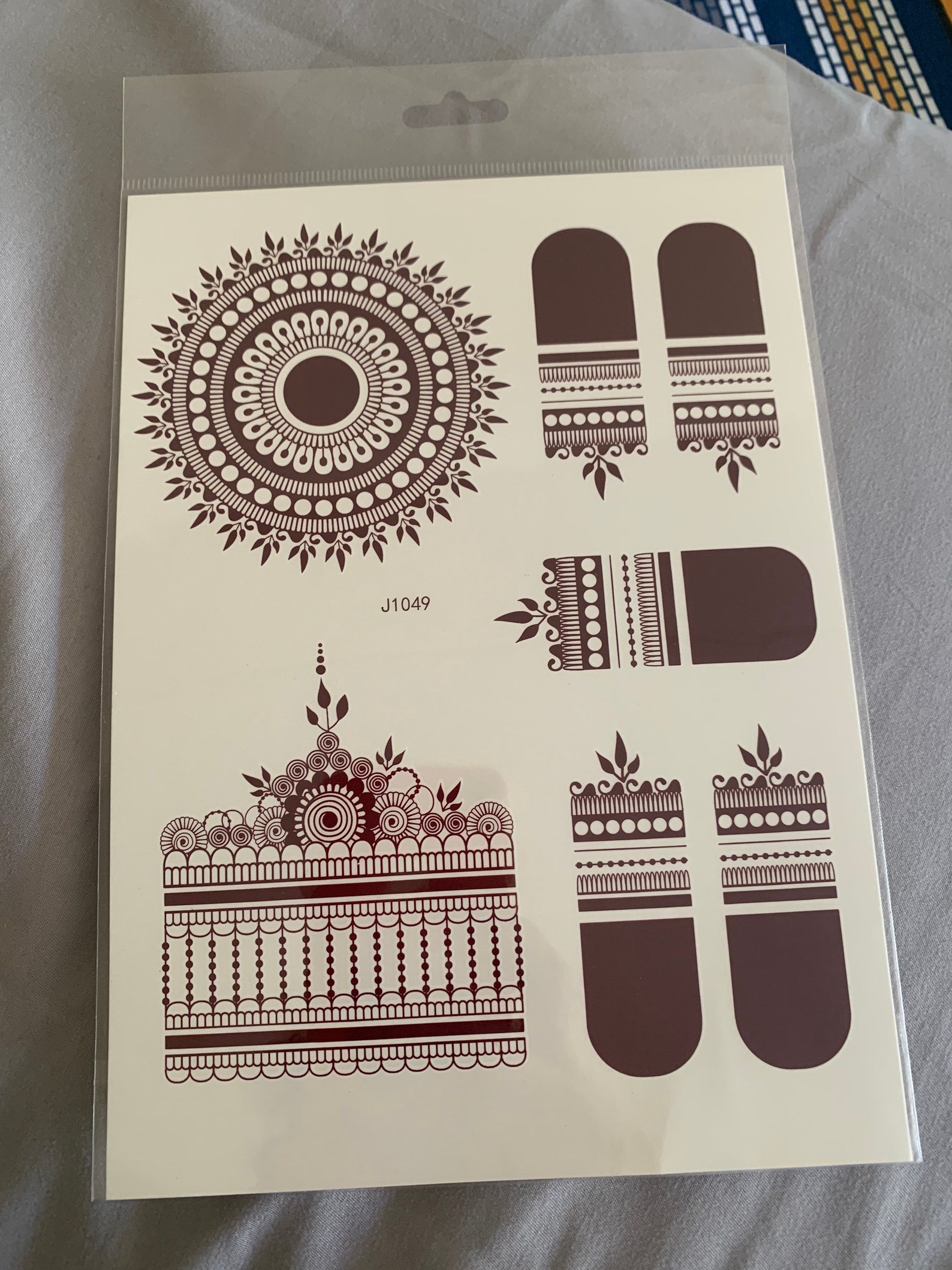 Instant Henna Tattoo Sticker Waterproof Red Fake Mehendi Sticker ...