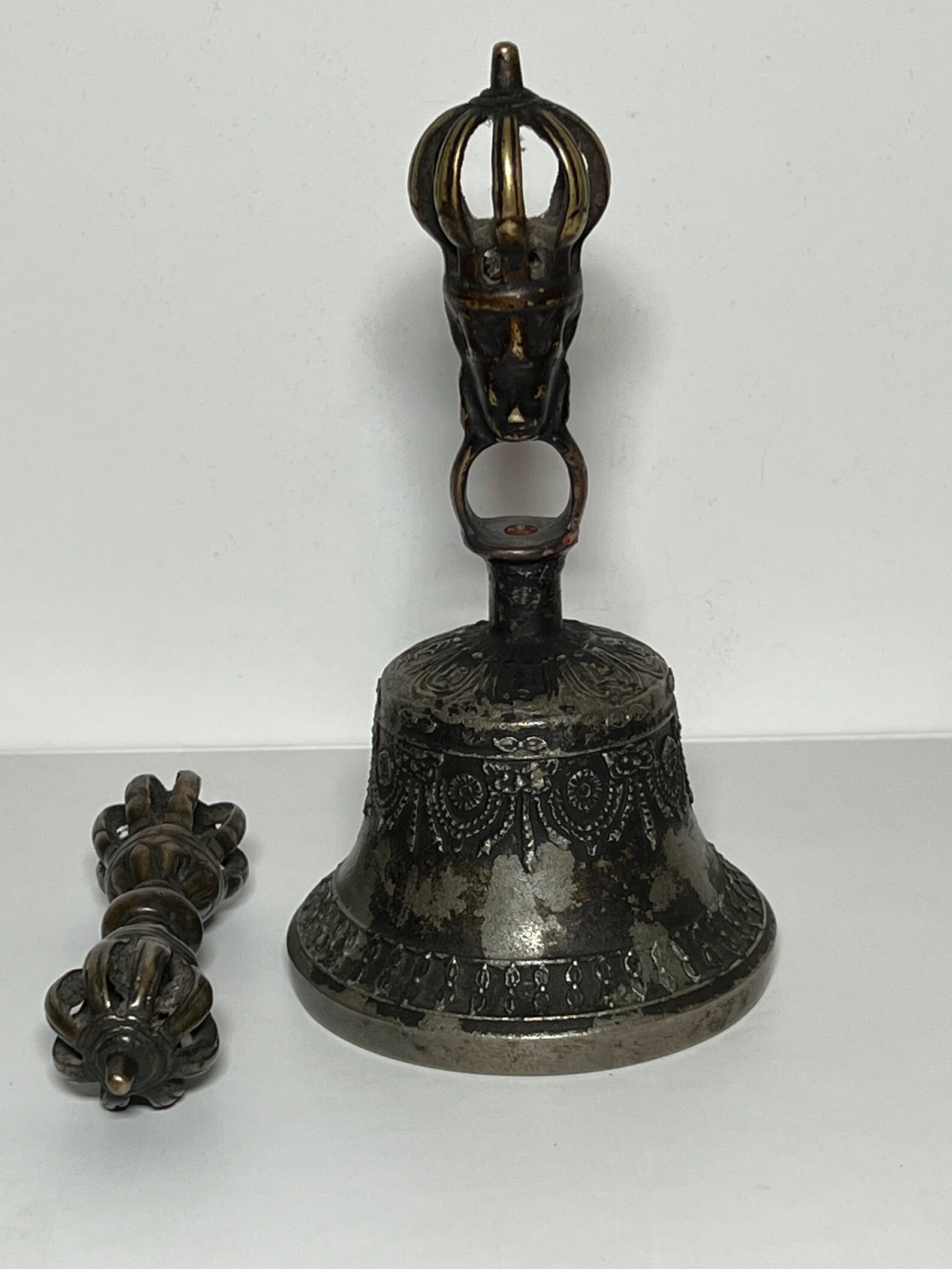 Antique Masterpiece Buddhist Bell (dril-bu) and Dorje (scepter) Set ...