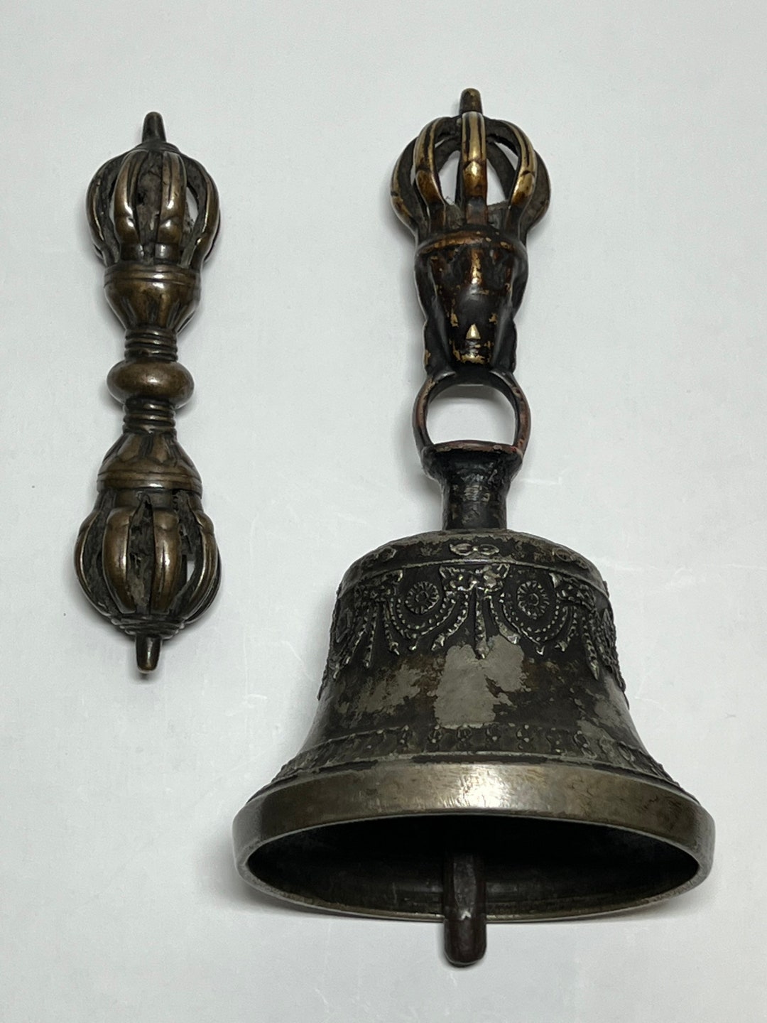 Antique Masterpiece Buddhist Bell (dril-bu) and Dorje (scepter) Set ...