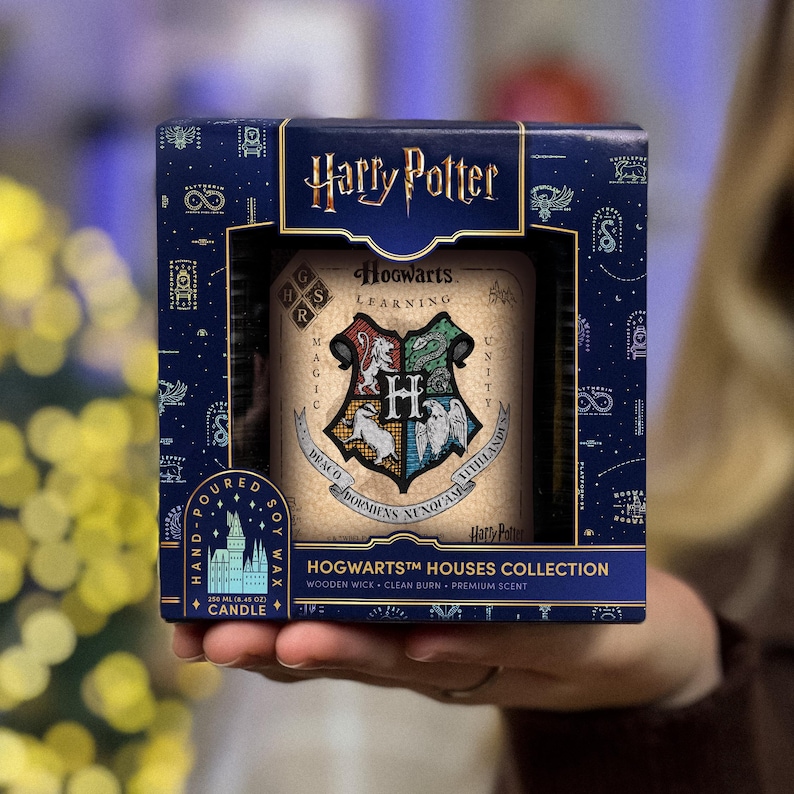 Hogwarts Soy Candle, Harry Potter Theme | 250 Ml Amber Jar | Wood Wick ...