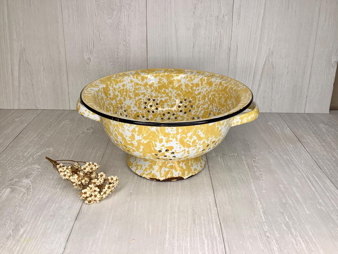 Vintage Footed Enamelware Speckled Yellow Colander/ Enamel Spongeware ...