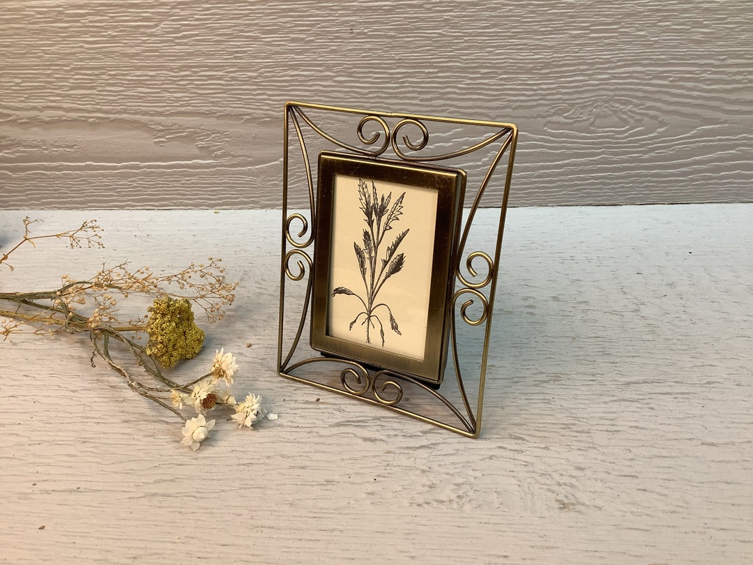 Vintage Scrolling Metal Picture Frame/ Small Gold Tone Metal Wire Frame ...