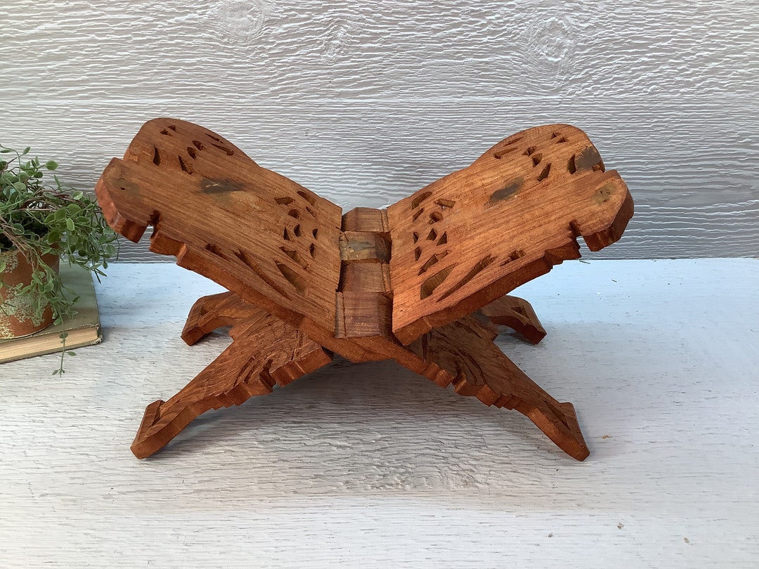 Vintage Carved Wooden Tabletop Book Stand/ Carved Wood Lion Design Book ...